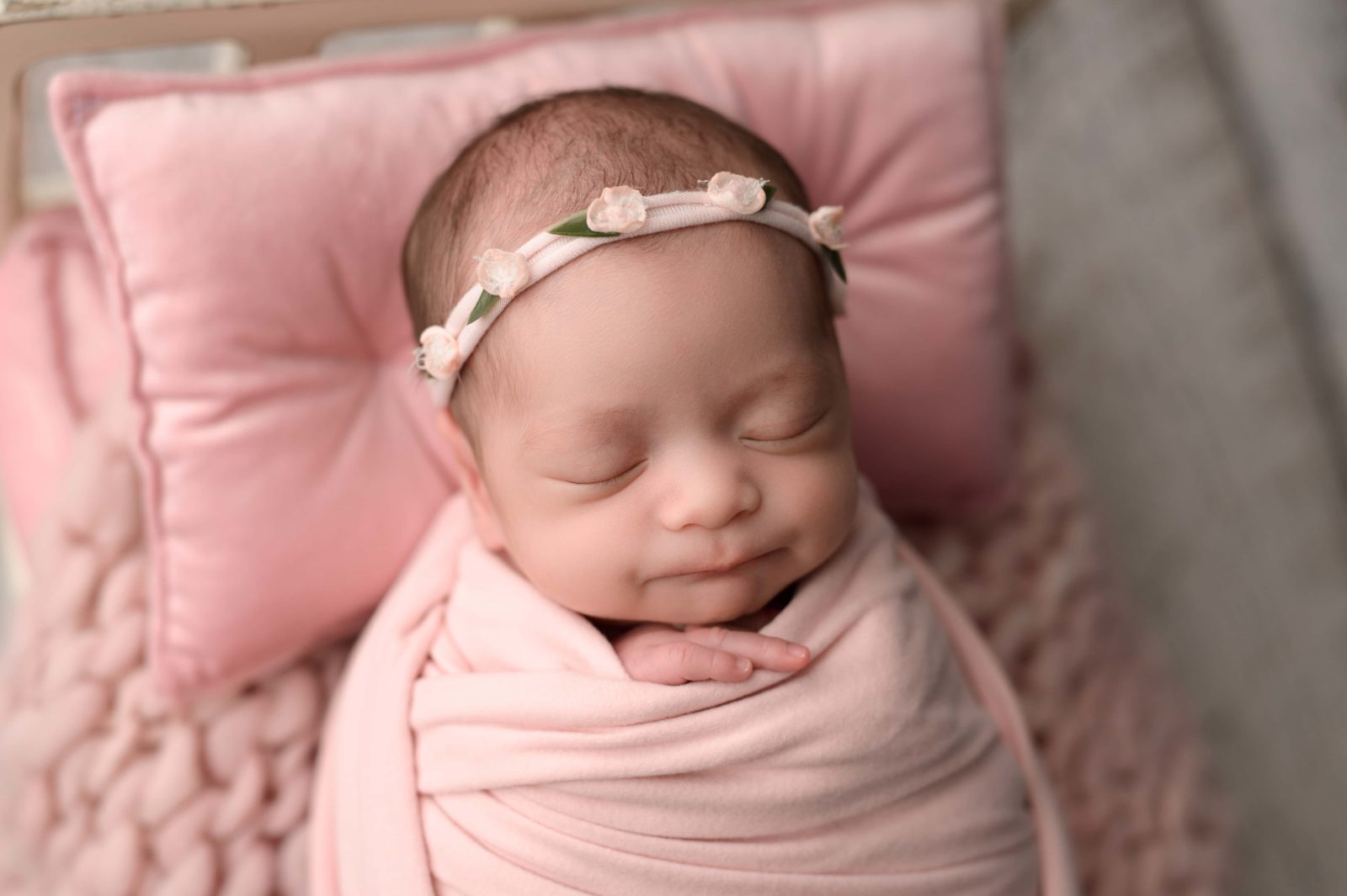 Spring Newborn Photos: Pastels & Neutrals - Stephanie Beth Photography