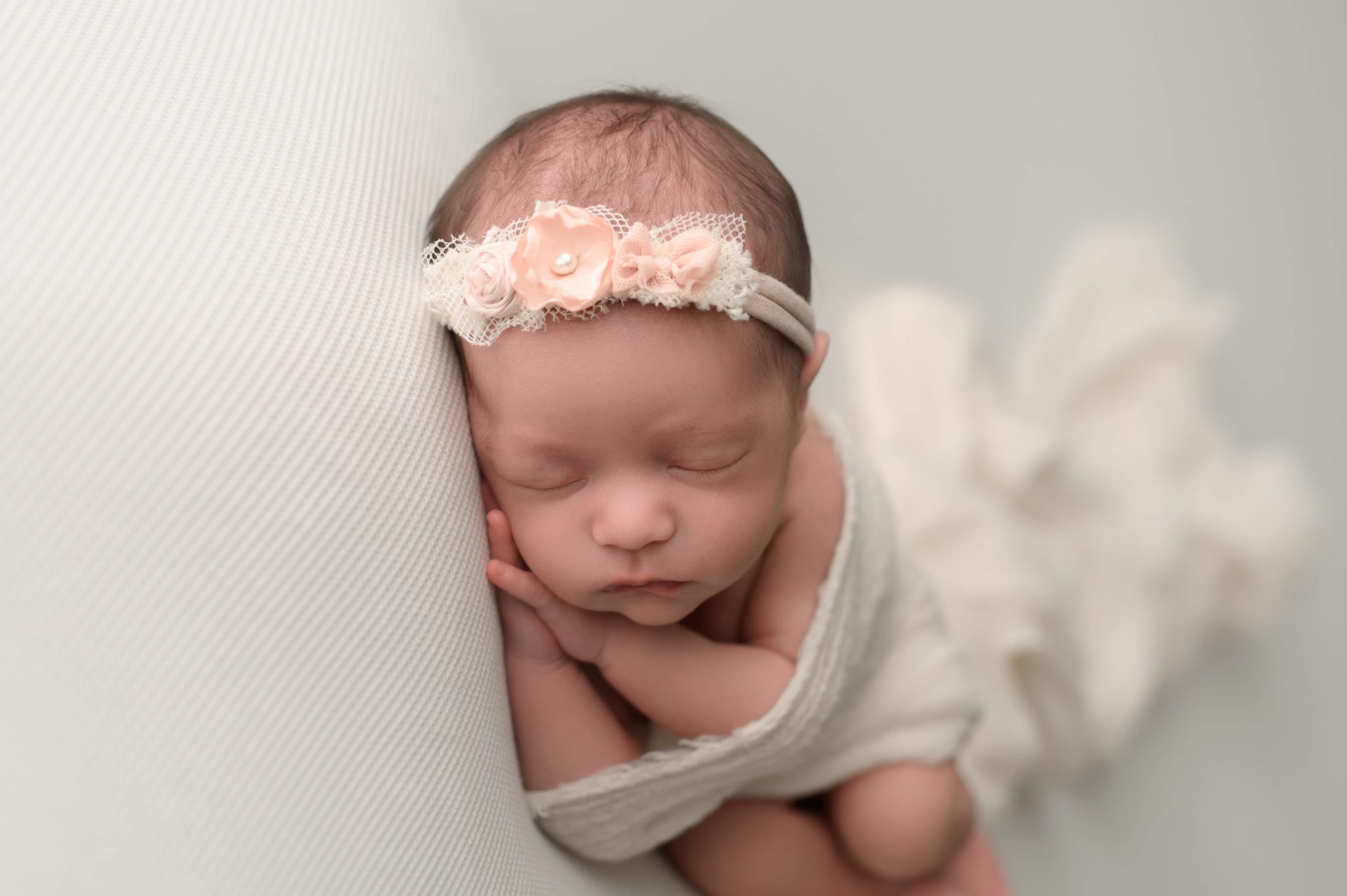 Spring Newborn Photos: Pastels & Neutrals - Stephanie Beth Photography